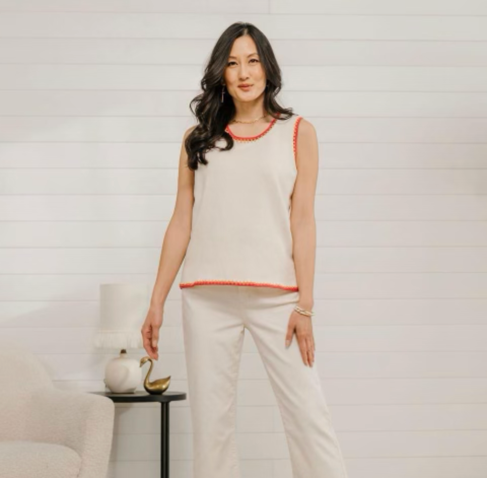 Crew Neck Knit Cami w/ Contrast Color Crochet Edges – Mainstream-GoldenValley